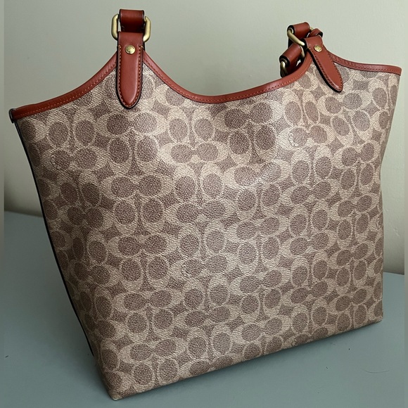 Coach | Bags | Coach Day Tote In Signature Canvas | Poshmark